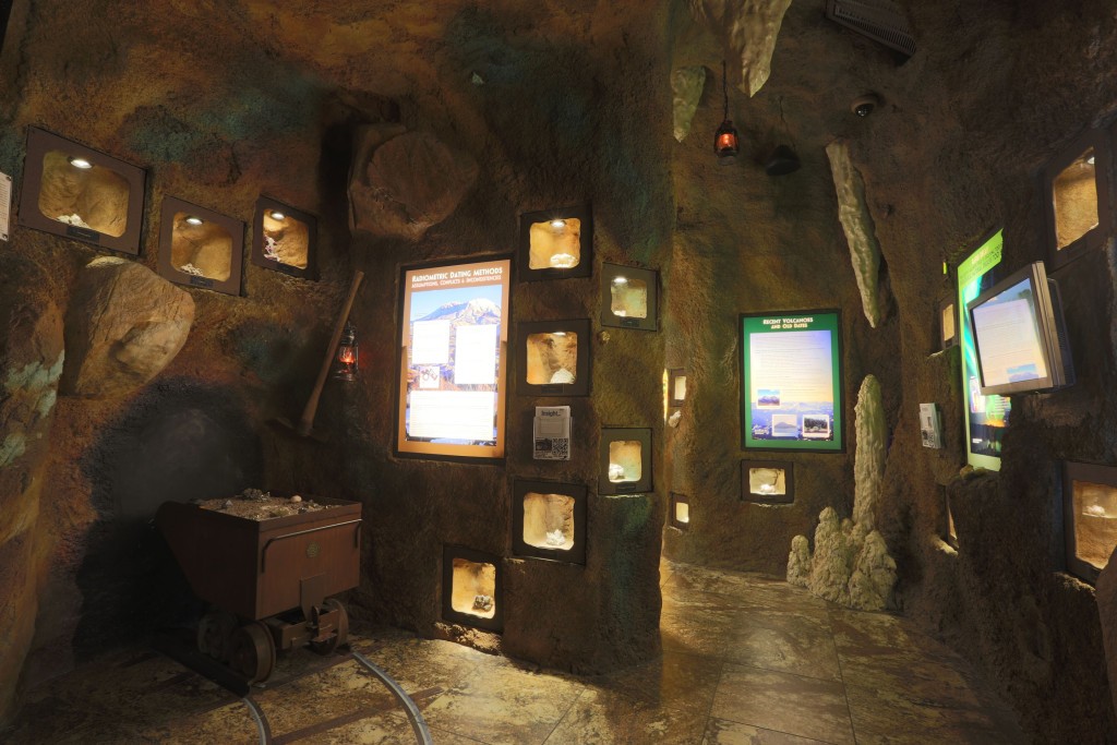 Exhibits - Creation Museum